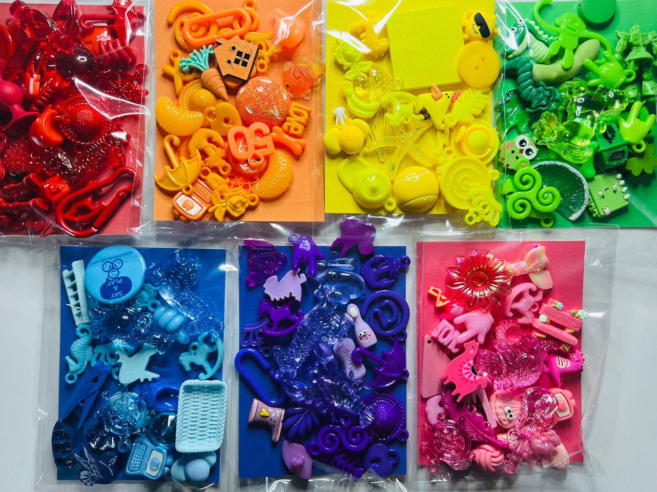 Trinkets for Color Sorting - Pick Your Color - Mini Objects Speech The ...