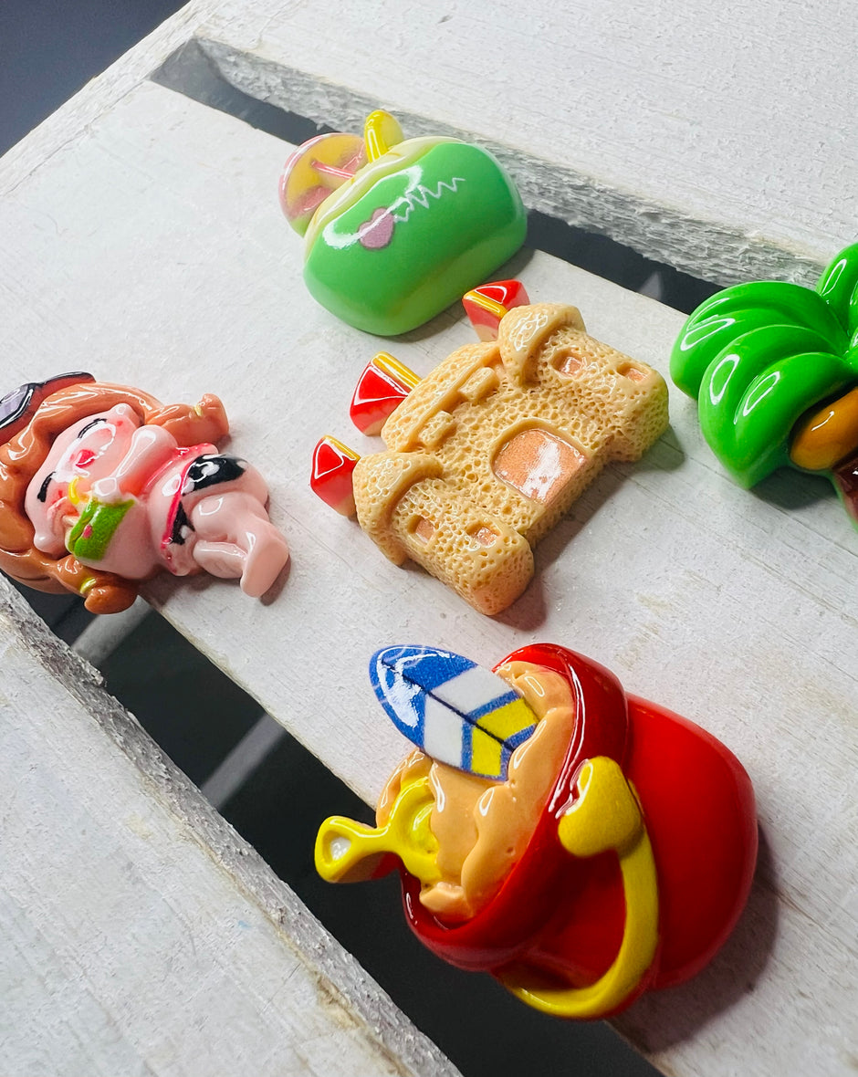 A la Carte Mini Objects – Speech and Smile