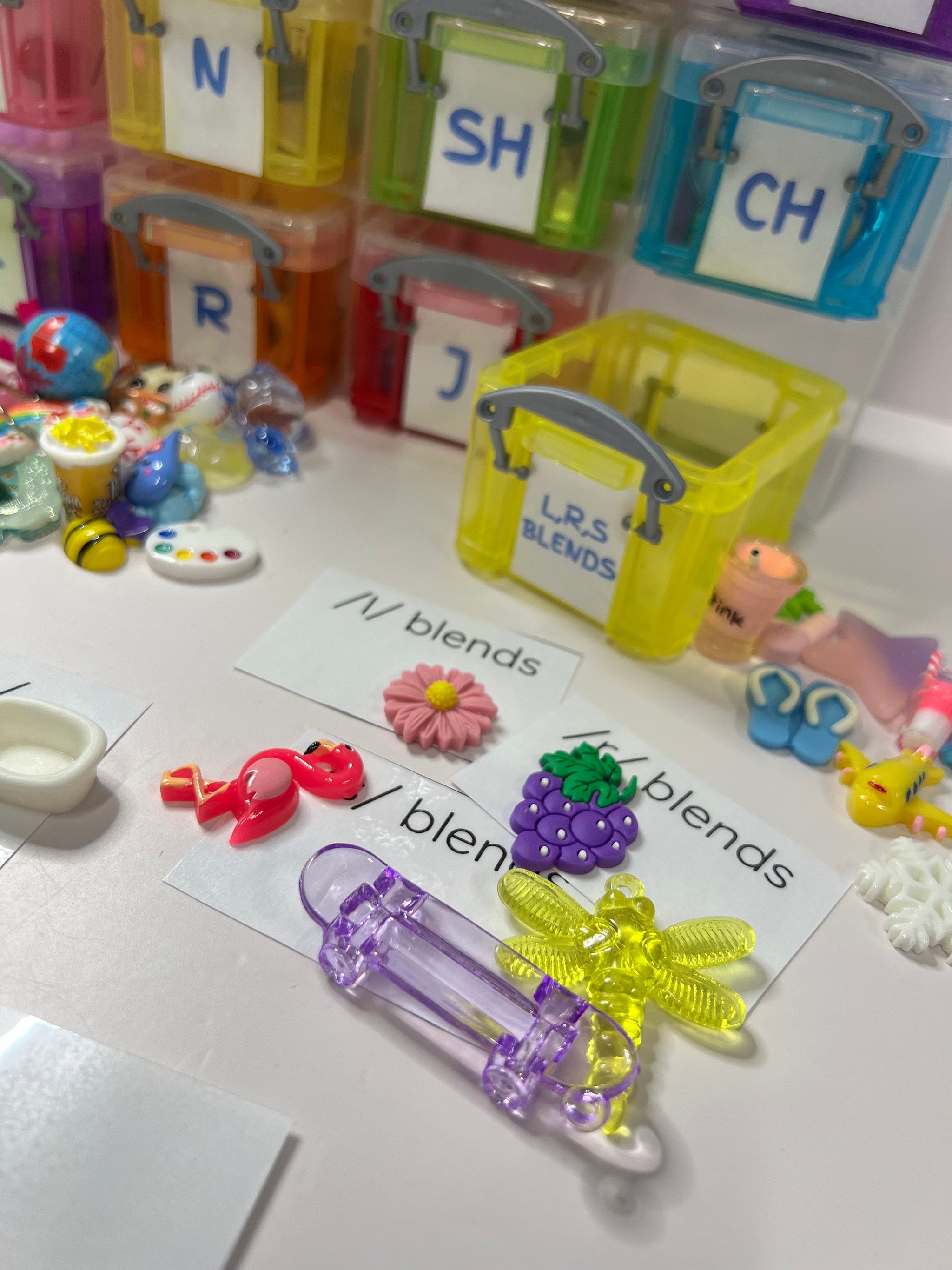 Speech Therapy Mini Objects Set ALL SOUNDS INCLUDED Articulation Trink ...