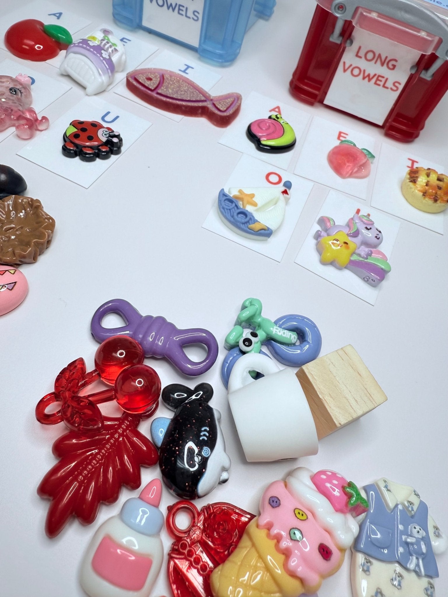 Mini Objects for Vowel Sounds Kit Reading Set of Short and Long Vowel ...
