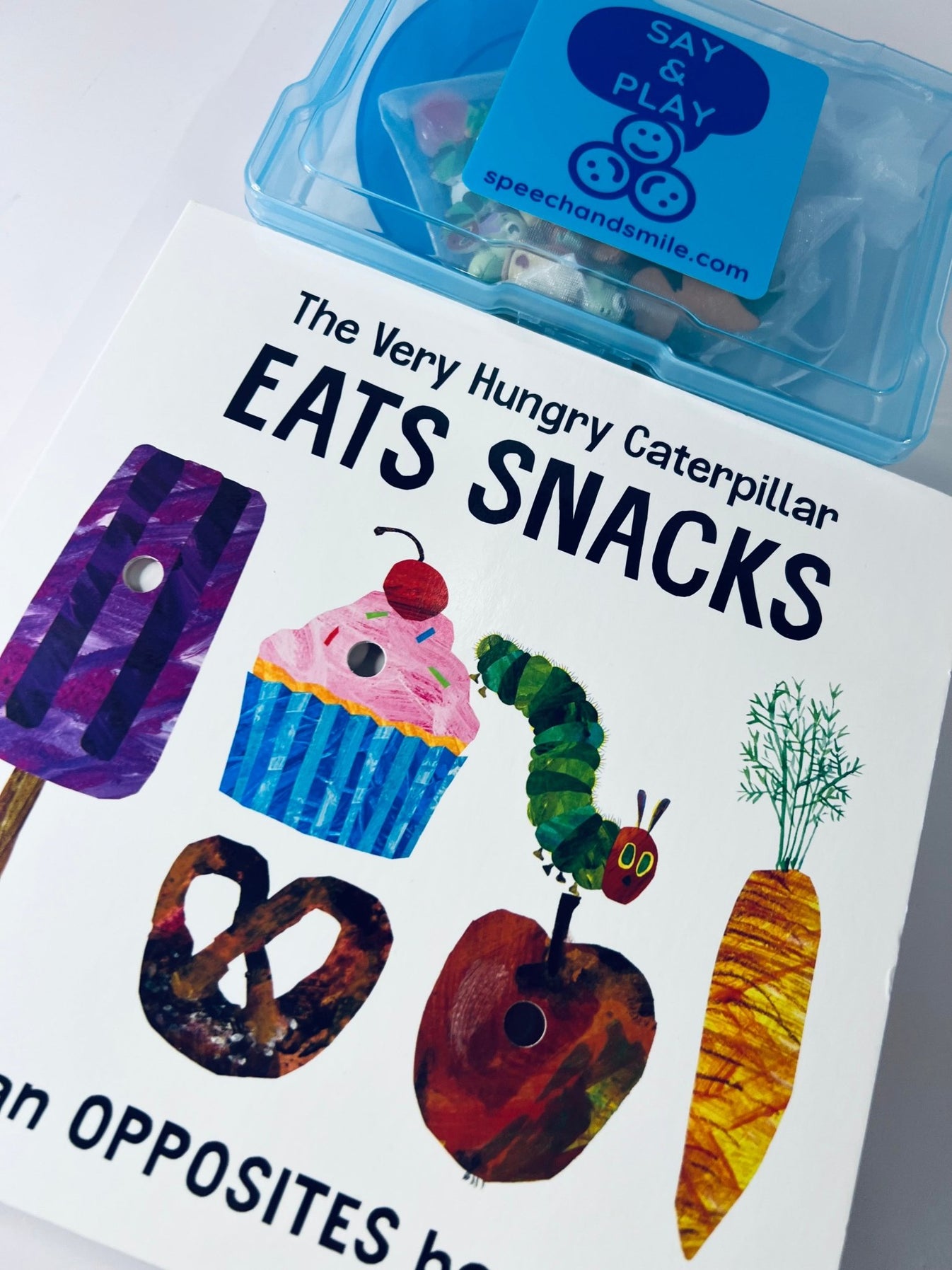 Very Hungry Caterpillar Eats Snacks: Mini Objects & Story Kit for Spee ...